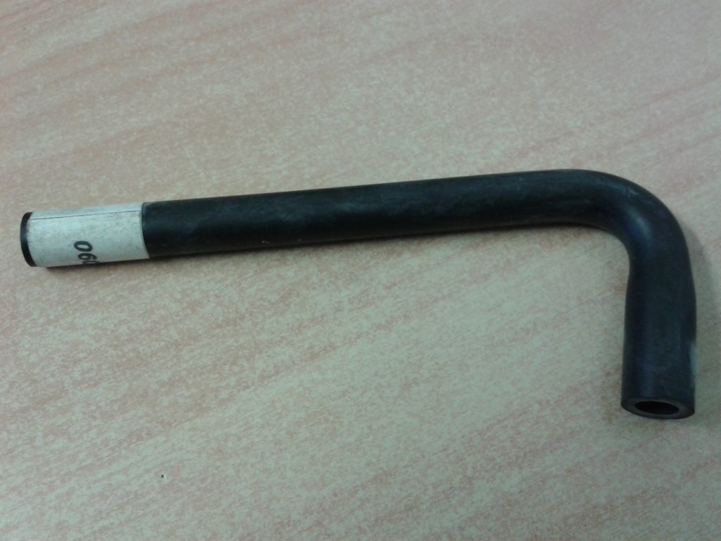 Breather Hose - Range Rover P38 V8 | Classic 4x4 Parts